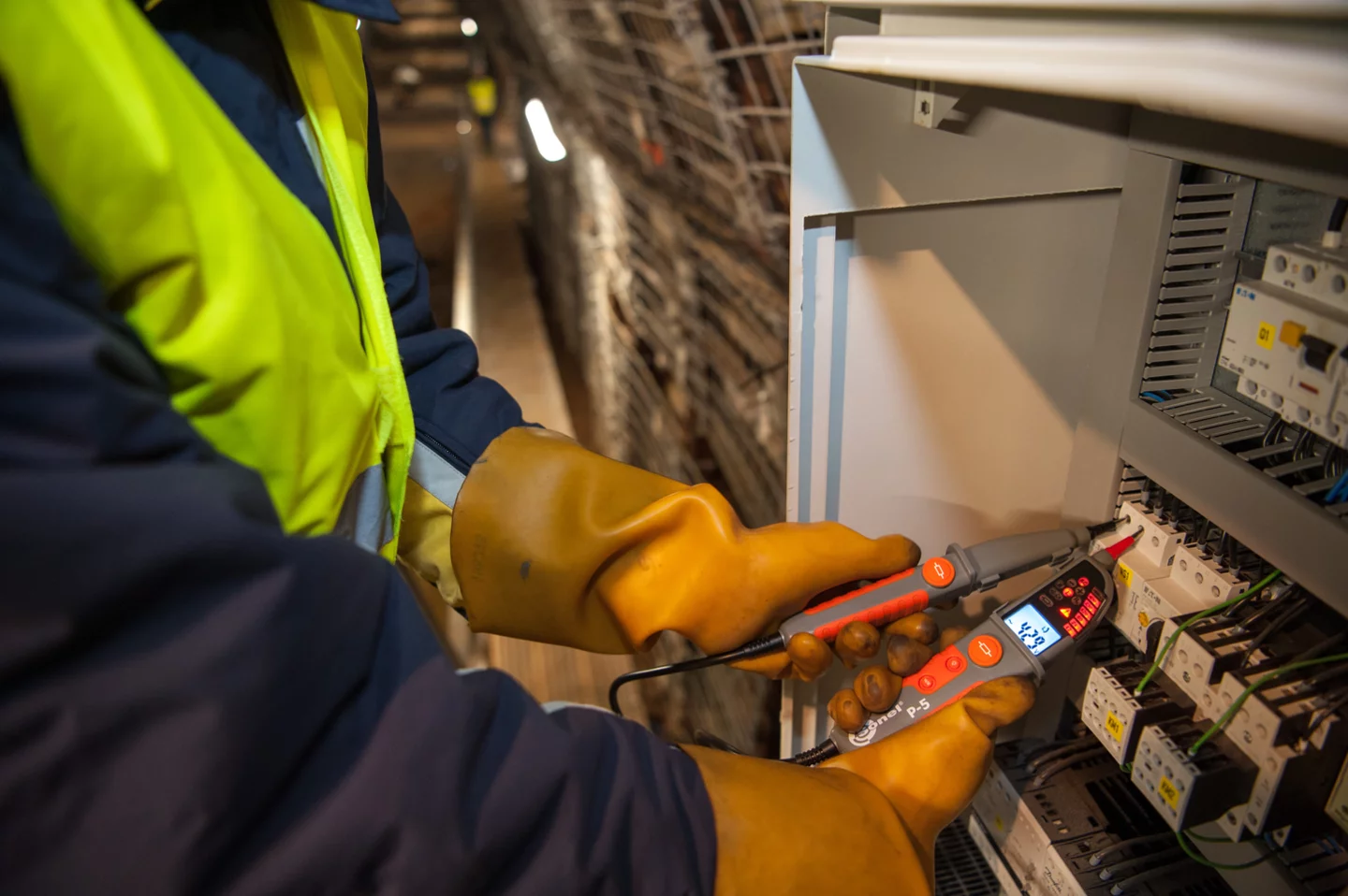 Two-pole Voltage Tester P-5 - Highest Quality & Safety - soneltest.com